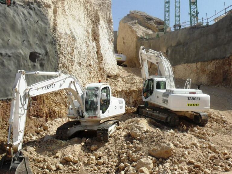 PHOTO GALLERY – Target LLC